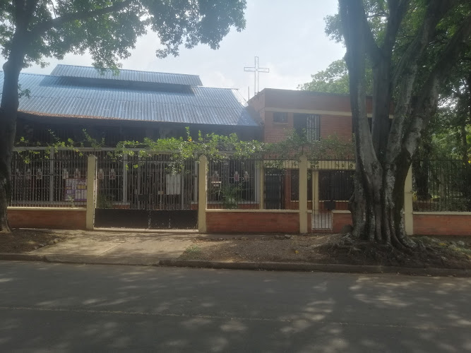 Iglesia María Madre de La Iglesia - Parroquia en Cali