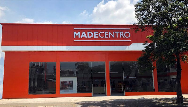 Madecentro Cali Norte - Establecimiento de venta de madera en Cali